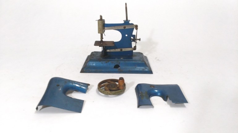 420_Casige – Toy Sewing Machines